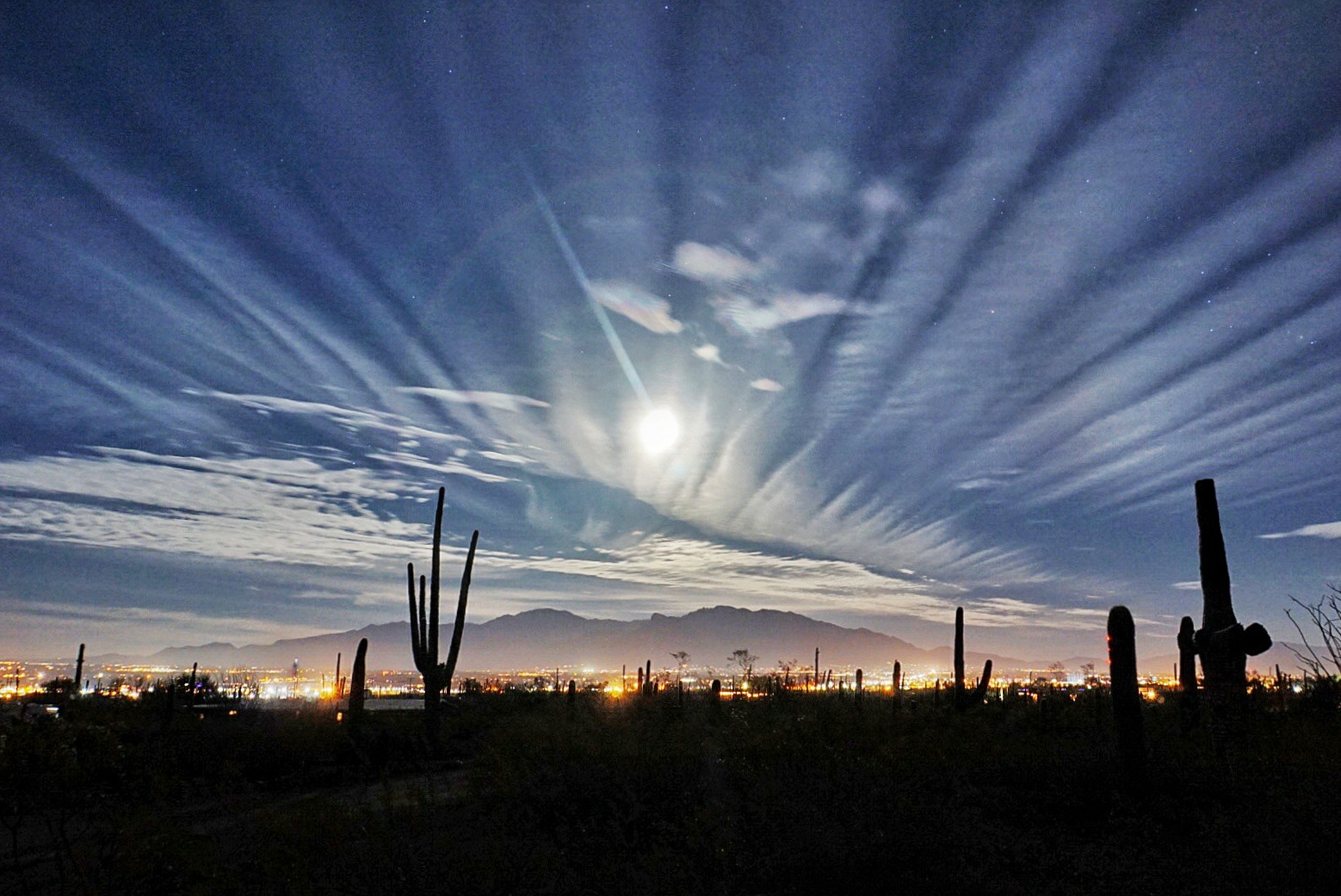 An Arizona Moonrise (photo art 01/02/2018 10:45pm) | Ronald D. Drobeck